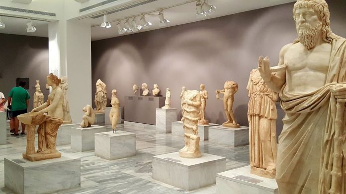 Heraklion Archaeological Museum • The most interesting places, exciting ...